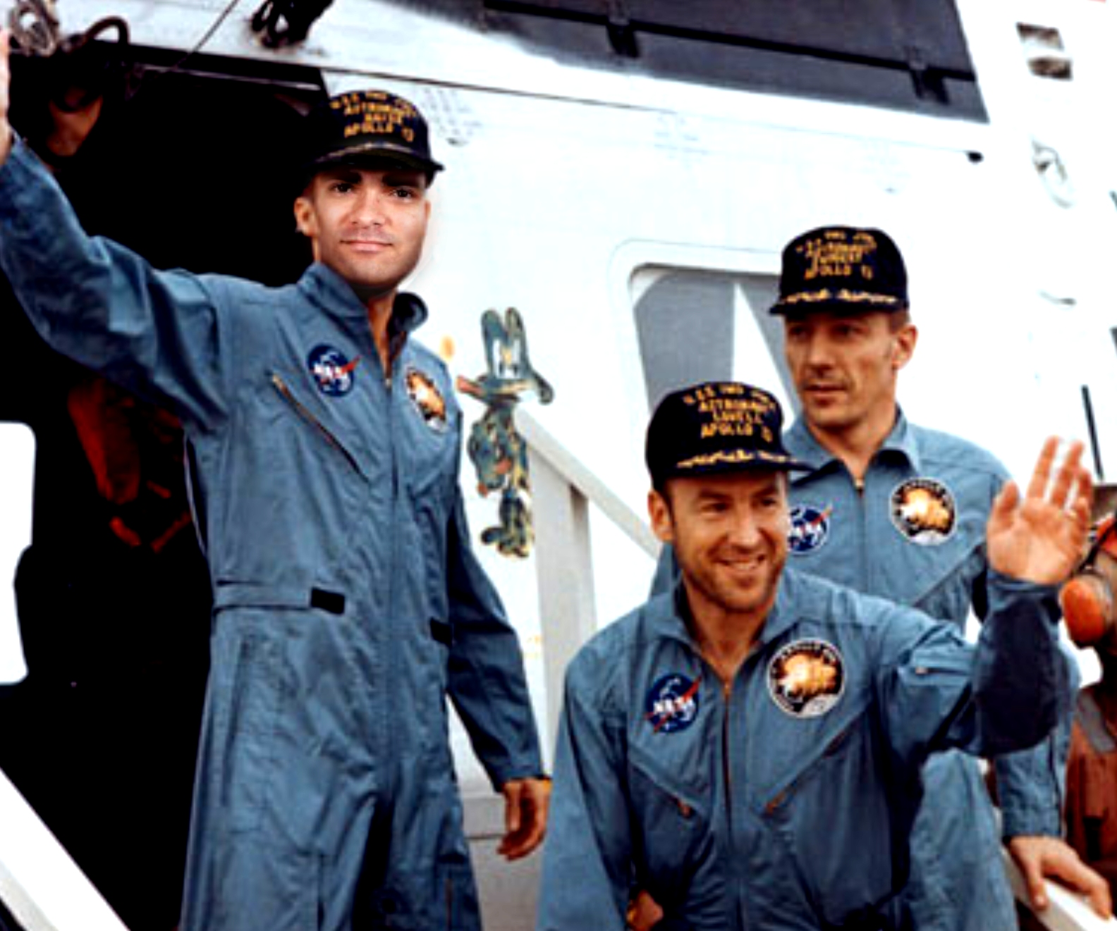 Sharon Davies's Kimi Frames - 2009 - Apollo 13 Visual Realities ...