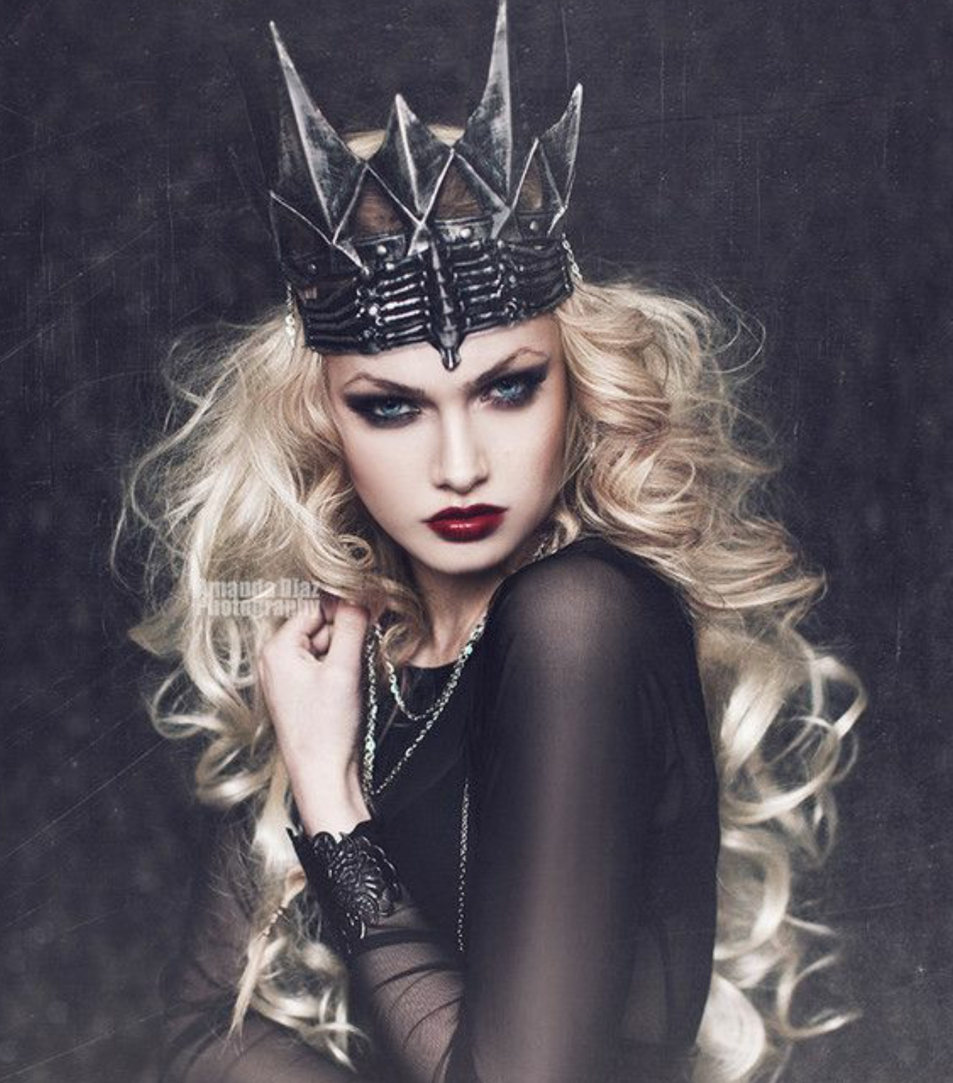 MIRONNA's Face Cut-Out Frames - 2015 November - Gothic princess Mironna ...